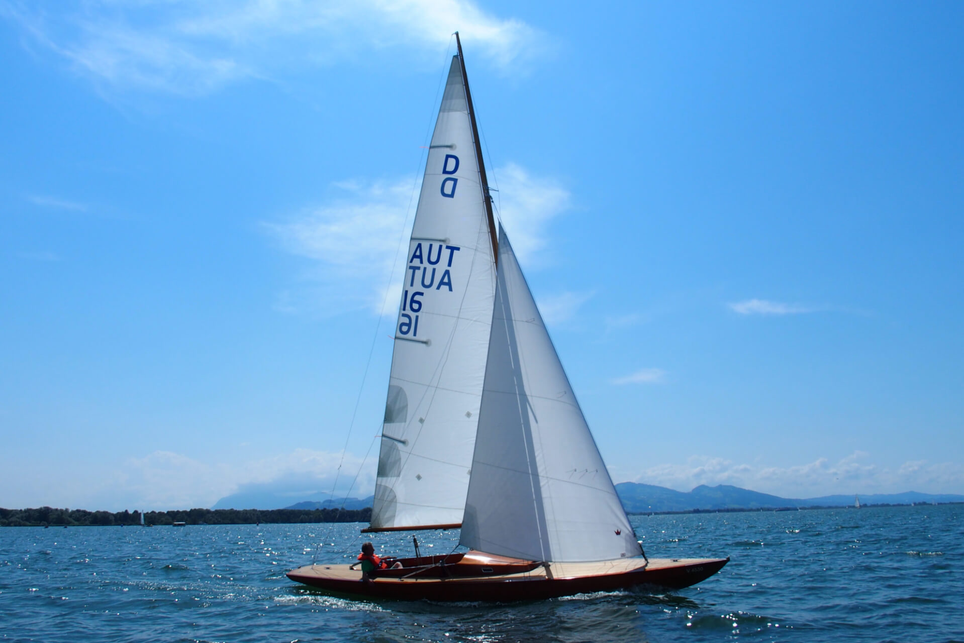 Maßgeschneiderte Racingsegel | Segelmanufactur